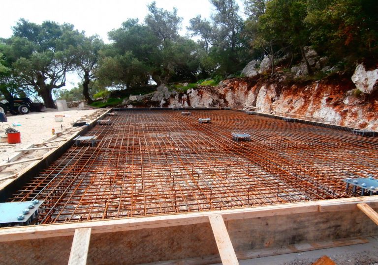 ΚΑΤΑΣΚΕΥΗ ΒΑΣΗΣ ΓΙΑ ΜΕΤΑΛΛΙΚΟ ΚΤΙΡΙΟ – NGA KOUMPARELOS